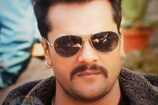Khesari Lal Yadav Wiki, Age, Height, Career, Family, Wife, Awards ...