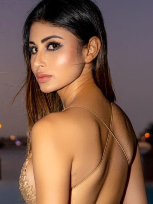 Mouni Roy looks stunning as she poses with Ayan Mukerji Mouni Roy looks stunning as she poses with Ayan Mukerji